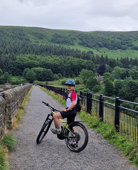 Fundraiser of the Month: Sam and Victoria ride from Chesterfield to LGI ...